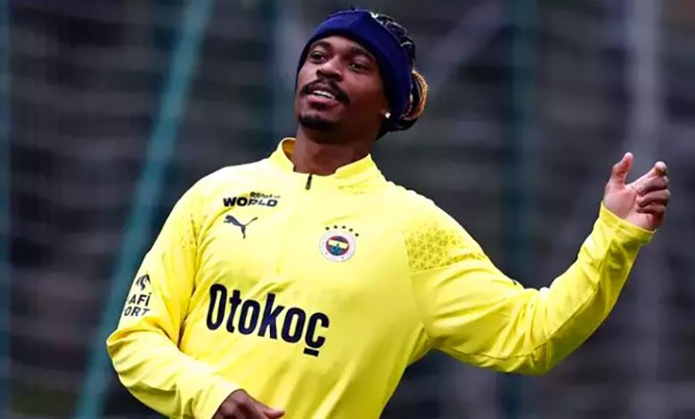 Joy in Fenerbahçe as Lincoln Henrique Returns! - Fenerbahçe Football