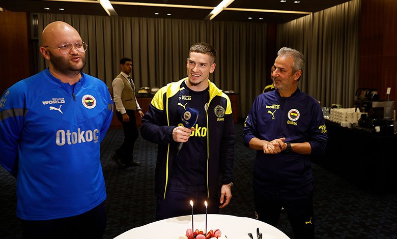 Fenerbahçe Player Ryan Kent's Birthday Celebrated - Fenerbahçe Football