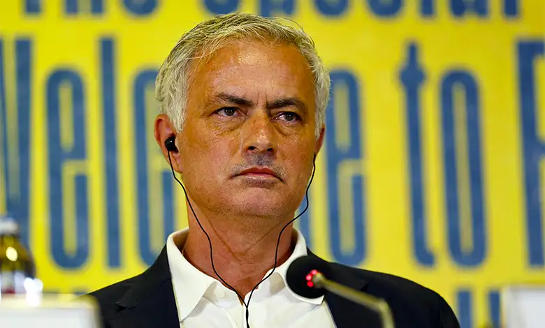 Jose Mourinho Speaks at His First Press Conference as Fenerbahçe ...