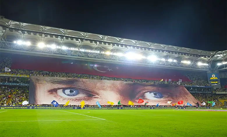 Fenerbahçe Fans Celebrate August 30th Victory Day with Passion at Ülker ...