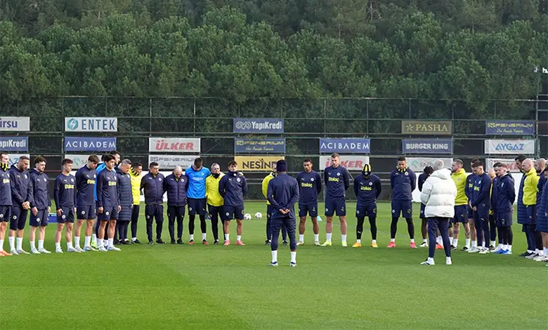 UEFA Europa League Showdown: Fenerbahçe Completes Final Training for ...